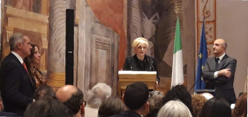 Divinamente Donna 2025”. La rosetana Moretti premiata per la sua arte e ...
